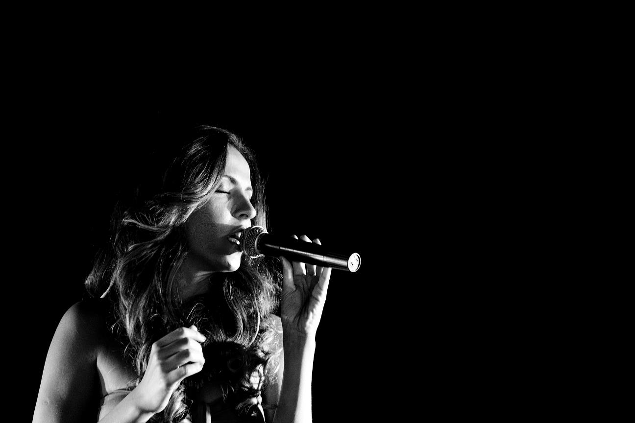 Vídeo: Por onde andei | Carol Curry - Oficial