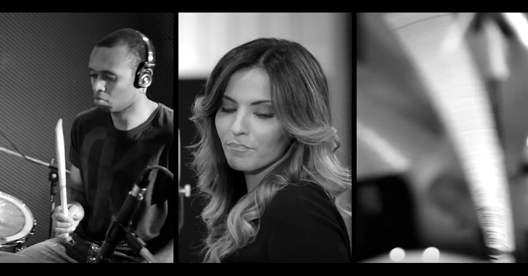 Vídeo - Superstition | Carol Curry - Oficial