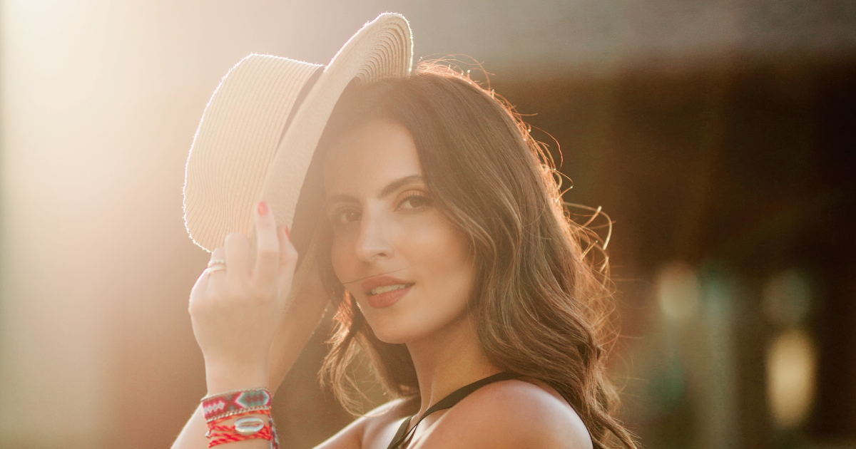 Face-img | Carol Curry - Oficial